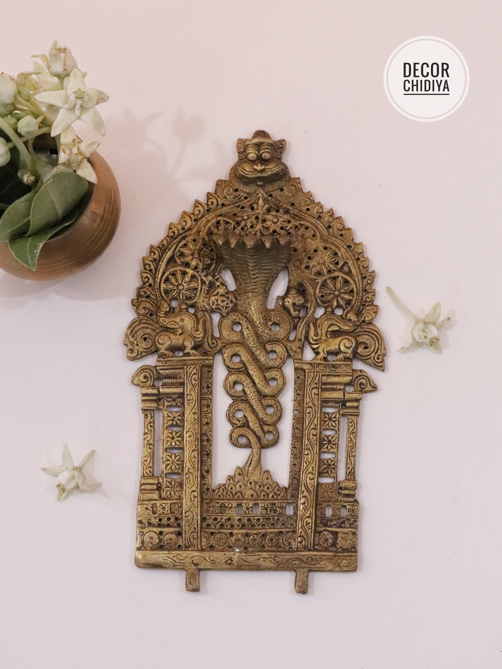 Antique hand carved vintage snake prabhavalli – DECOR CHIDIYA
